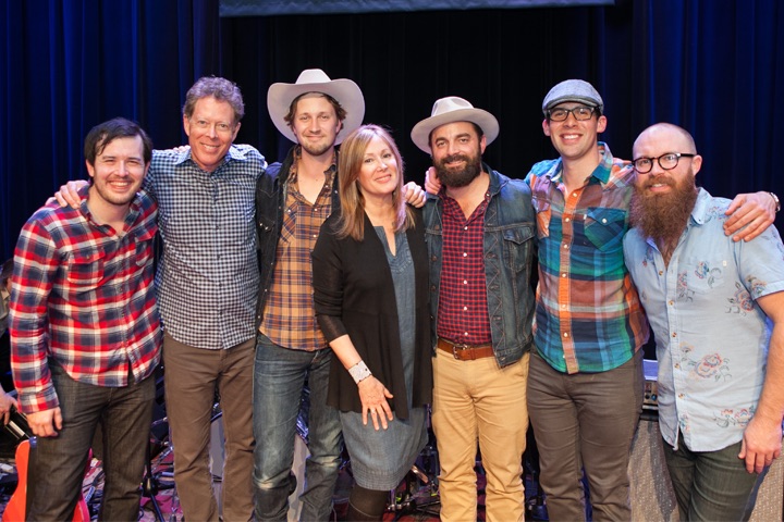 Drew Holcomb & the Neighbors / Del Barber - eTown