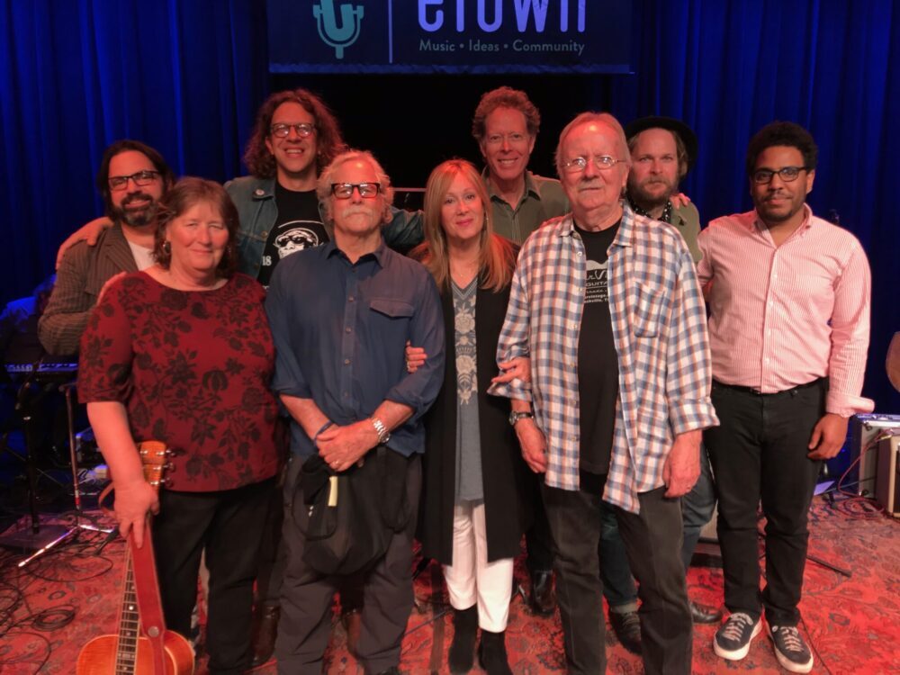 eTown Time Capsule: Chris Hillman & Herb Penderson / Hiss Golden ...