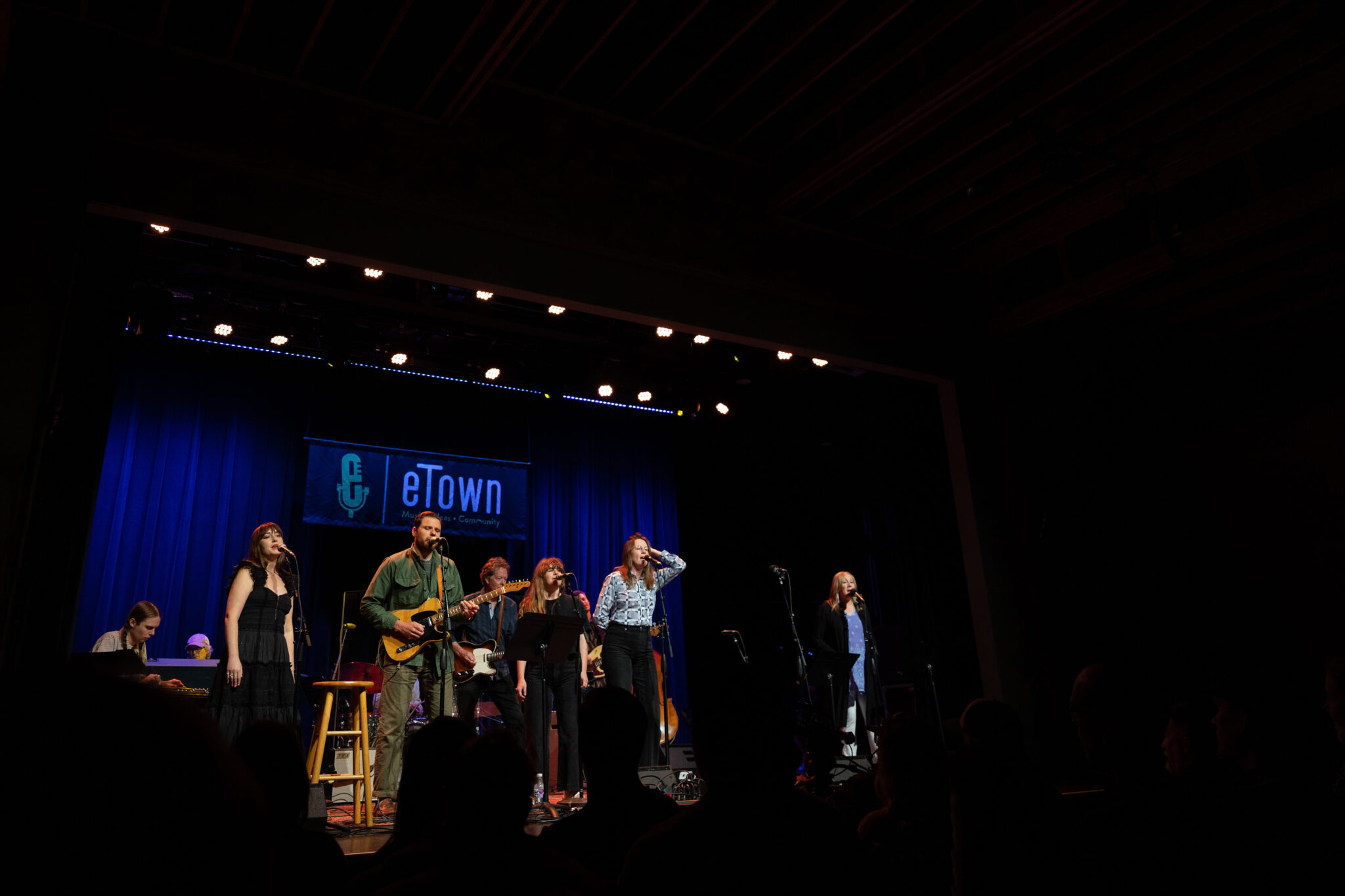 Previously on eTown: Bahamas and Jess Williamson - eTown